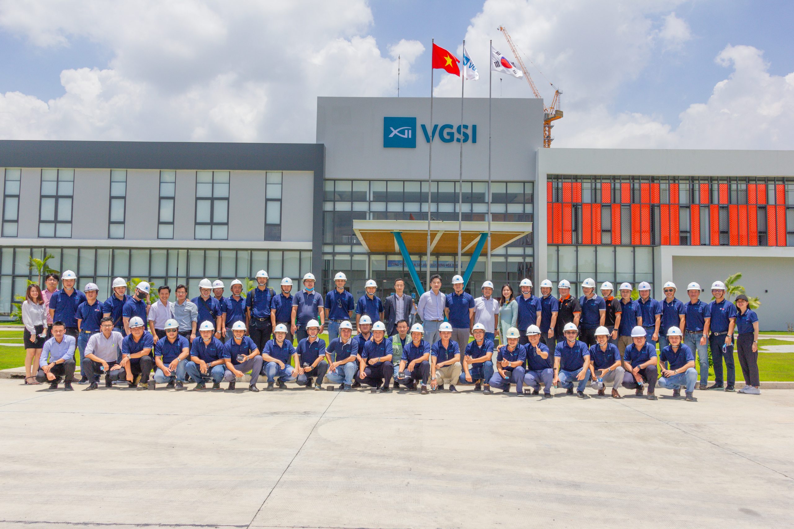 VGSI AL-FORM FACTORY WELCOMES VISIT FROM HOA BINH CONSTRUCTION GROUP - VGSI